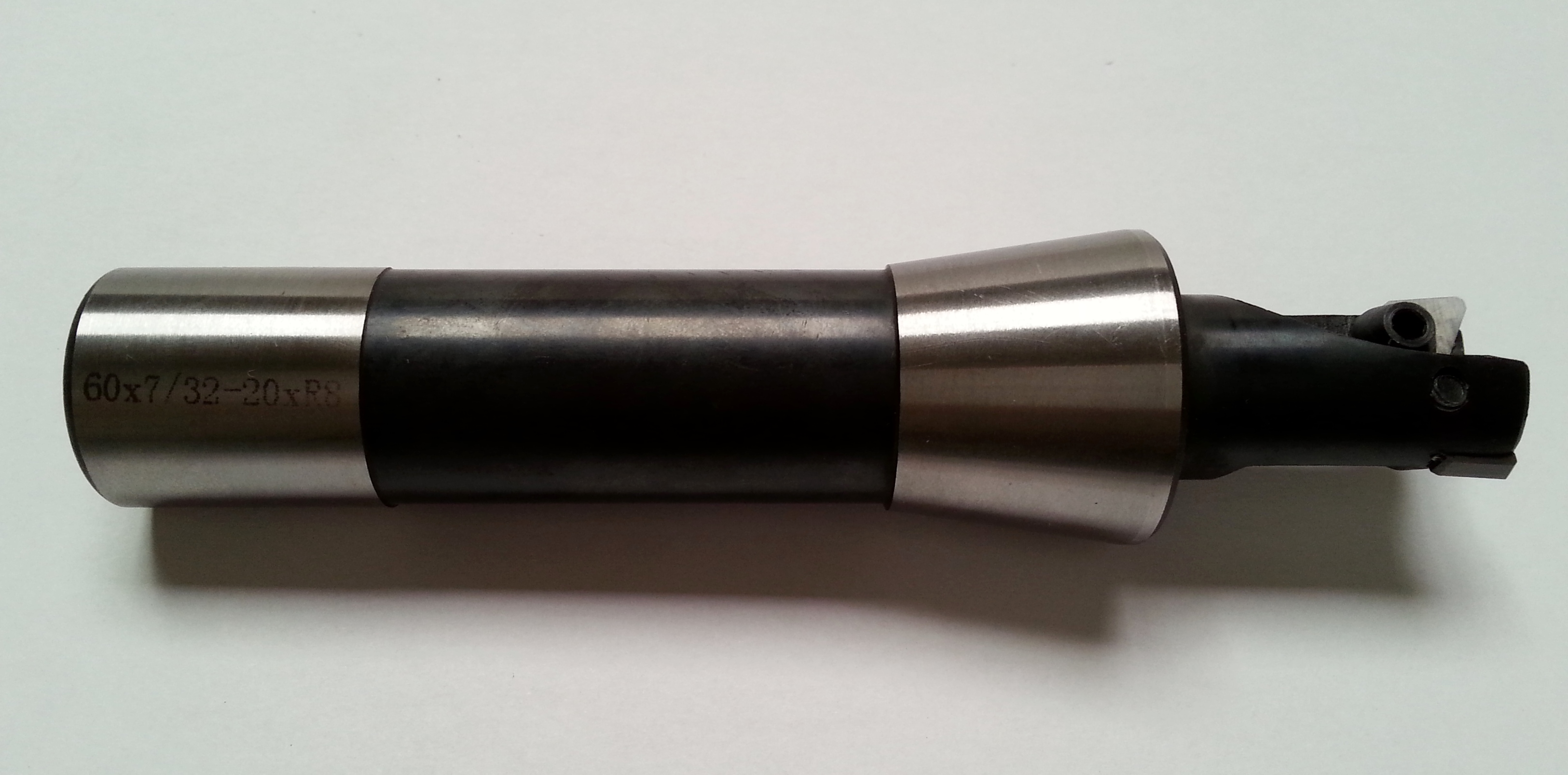 R8 Indexable End Mill 32mm 2-tips